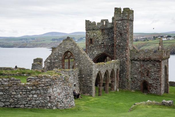 Peel Castle: Centuries of History, a Mysterious Pagan Lady, and a ...