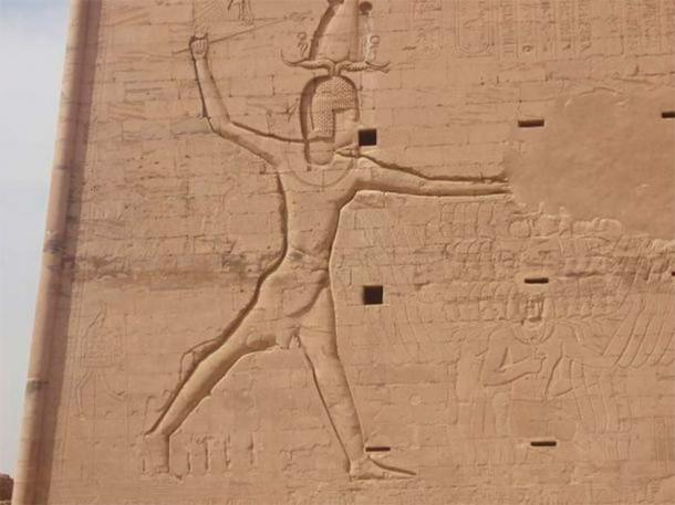 Finding the Lost Mother of Cleopatra VII - Cleopatra V Tryphaena of ...