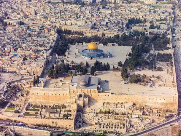 Can Different Religions Peacefully Share a Sacred Site? A Temple Mount ...