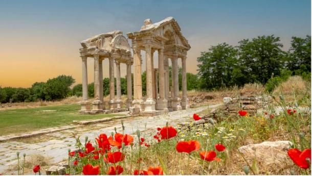 Zeus Discovery in Ancient Aphrodisias: "As if He Were a Breathing God ...