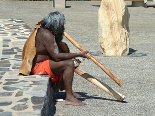 Following the Footsteps of the Ancestors: The Walkabout Coming of Age ...