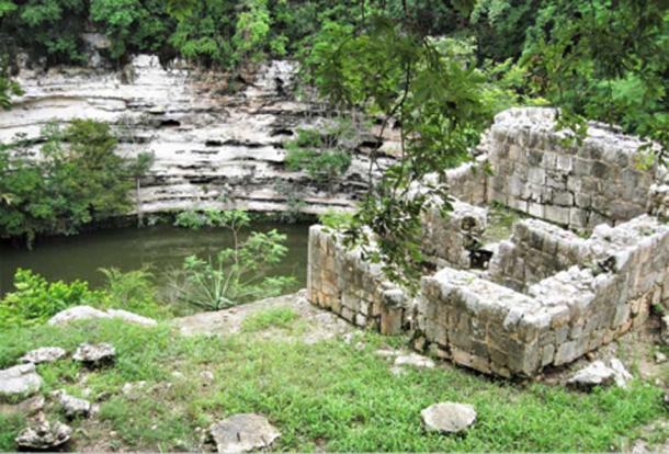 Maya Gateway to the World Below: Balankanché Cave, Throne of the Tiger ...
