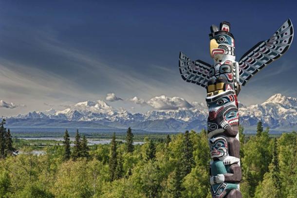 Every Totem Pole Tells a Story | Ancient Origins