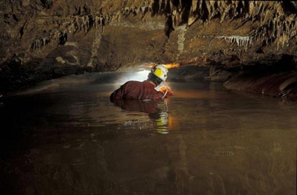 Baradla Cave, Hungary: This Subterranean Jewel is the Most Impressive ...