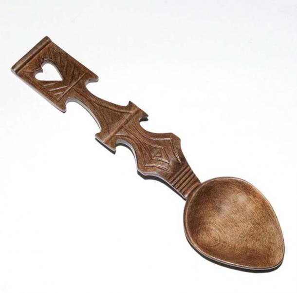 The Sweet Symbolism of a Welsh Love Spoon | Ancient Origins