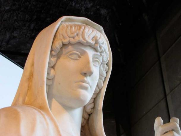 Hestia: Greek Goddess of the Hearth and Home | Ancient Origins