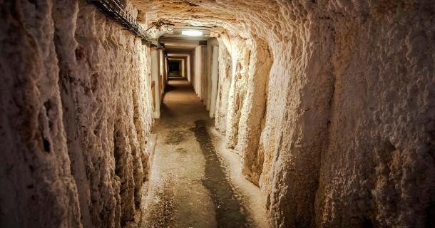 Salt of the Earth: A Look Inside the Ancient Mines of Mali (Video ...