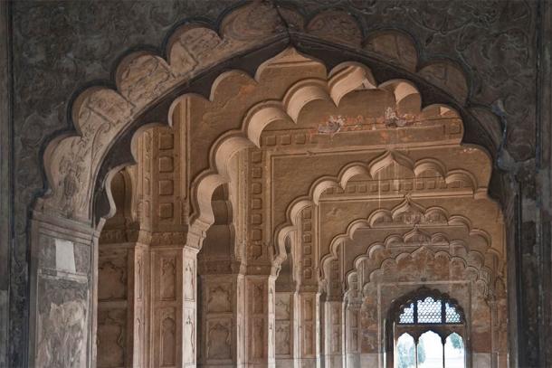 The Mighty Red Fort of New Delhi, a Symbol of Mughal Power and Wealth ...