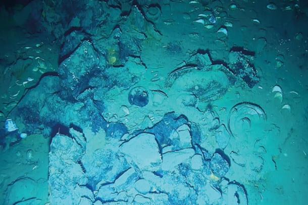More Artifacts from the Holy Grail of Shipwrecks Found Near Colombia ...