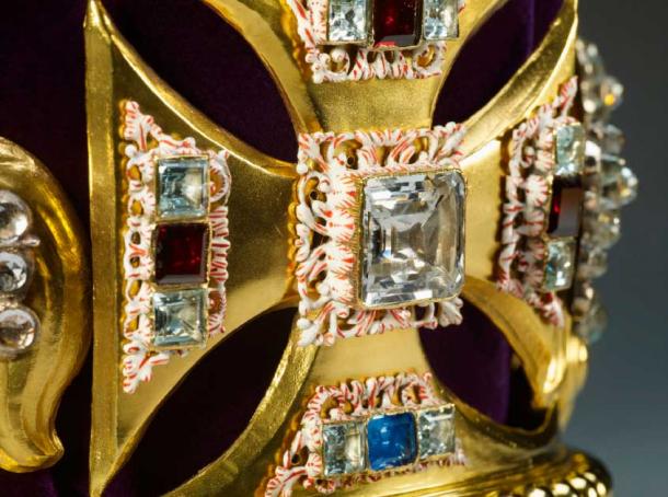 St. Edward’s Crown to Be Worn Again at King Charles III’s Coronation ...