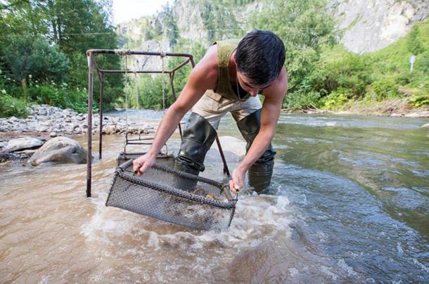 First glimpse inside the Siberian cave that holds the key to origins of ...