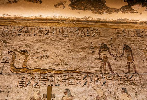 Scroll Reveals Ancient Egypt Had Many More Venomous Snakes Than Today ...