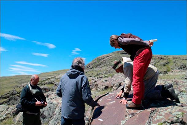 15,000-Year-Old Paleolithic Rock Art Gallery Identified On Russian ...