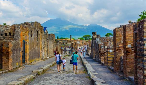 The Lupanare: Prostitution and Houses of Pleasure in Ancient Pompeii ...