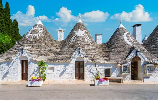 The Fairy Tale Village of Alberobello and its Picturesque Trulli Houses ...