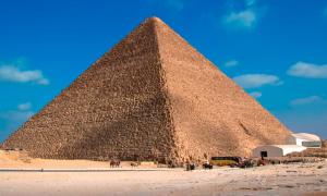 Egyptologists Reveal a Lost Chamber in the Great Pyramid With Cosmic ...