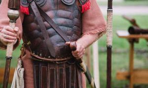 Volcano-blasted Herculaneum Roman Soldier Tells His Ancient Secrets ...