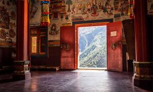 Sky Burial: Tibet’s Ancient Tradition for Honoring the Dead | Ancient ...
