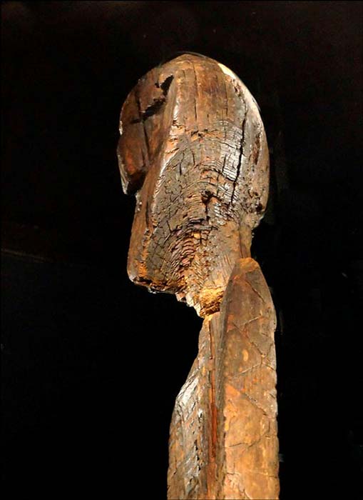 Beaver's teeth 'used to carve the oldest wooden statue in the world ...